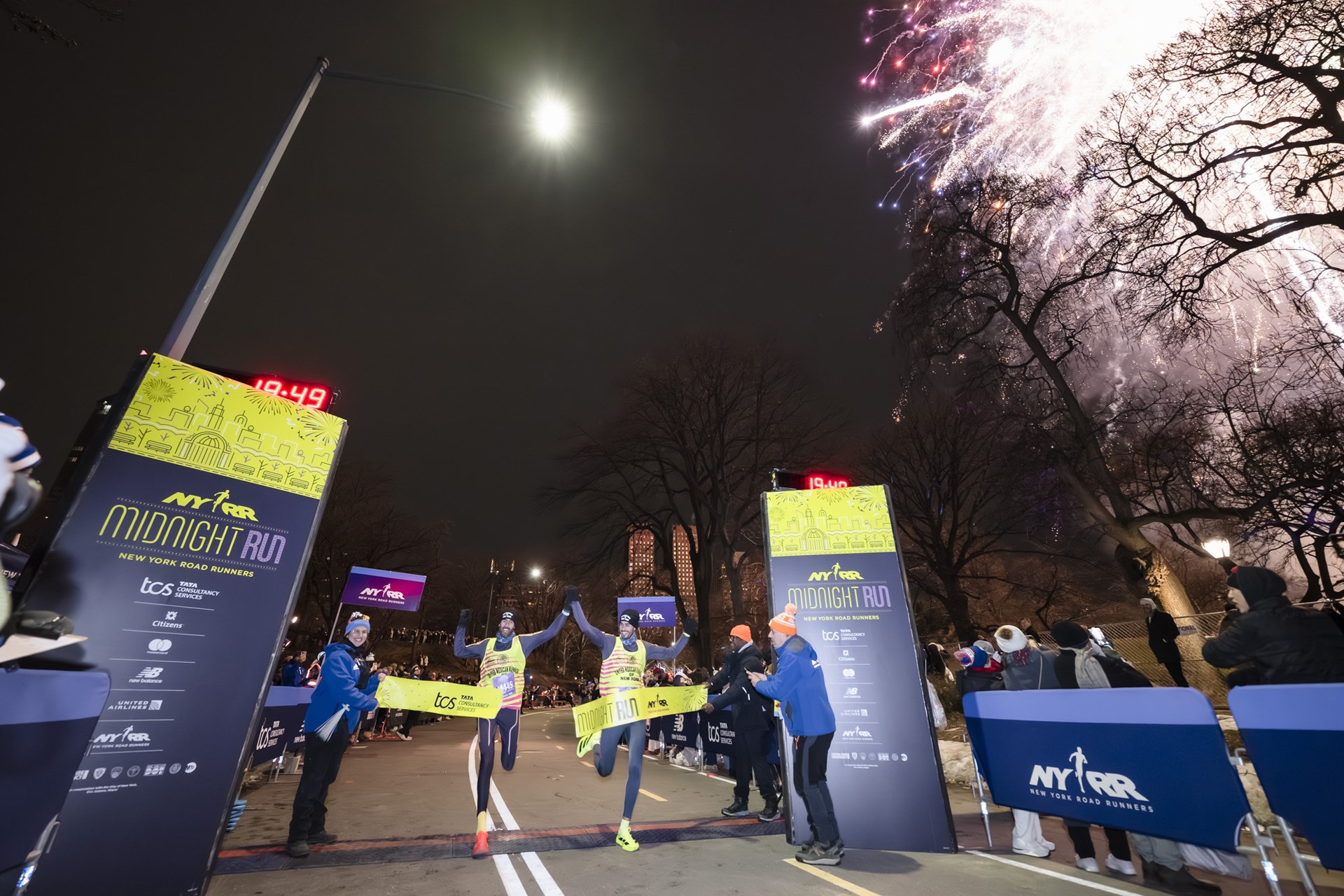 2025 NYRR Midnight Run Race Day Photo Gallery