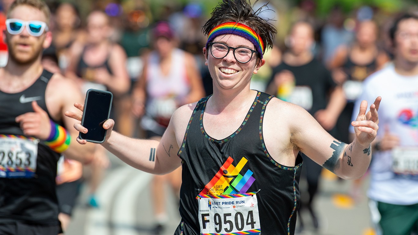 NYRR Celebrates Pride Month and the 40th Running of the Pride Run